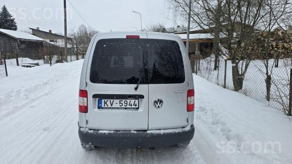 Grey Volkswagen Caddy 2009 in Valmiera, with an engine capacity of 1.90 L and mileage of 376 thousand km for 4800 €, photo 7 on AUTOMOTO.COM.LV
