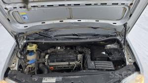 Grey Volkswagen Caddy 2009 in Valmiera, with an engine capacity of 1.90 L and mileage of 376 thousand km for 4800 €, photo 16 on AUTOMOTO.COM.LV
