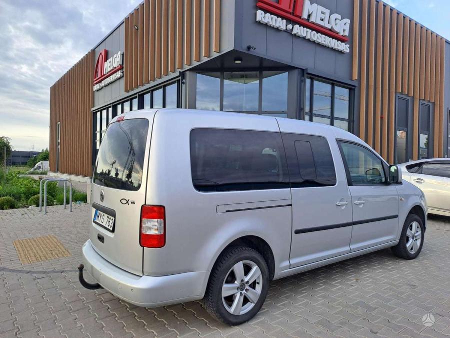 Grey Volkswagen Caddy 2009 in Vilnius, with an engine capacity of 1.60 L and mileage of 218 thousand km for 5450 €, photo 4 on AUTOMOTO.COM.LV
