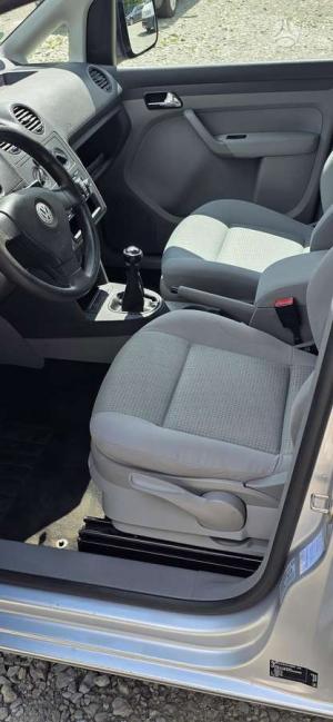 Grey Volkswagen Caddy 2009 in Vilkaviskis, with an engine capacity of 1.90 L and mileage of 309 thousand km for 3750 €, photo 12 on AUTOMOTO.COM.LV