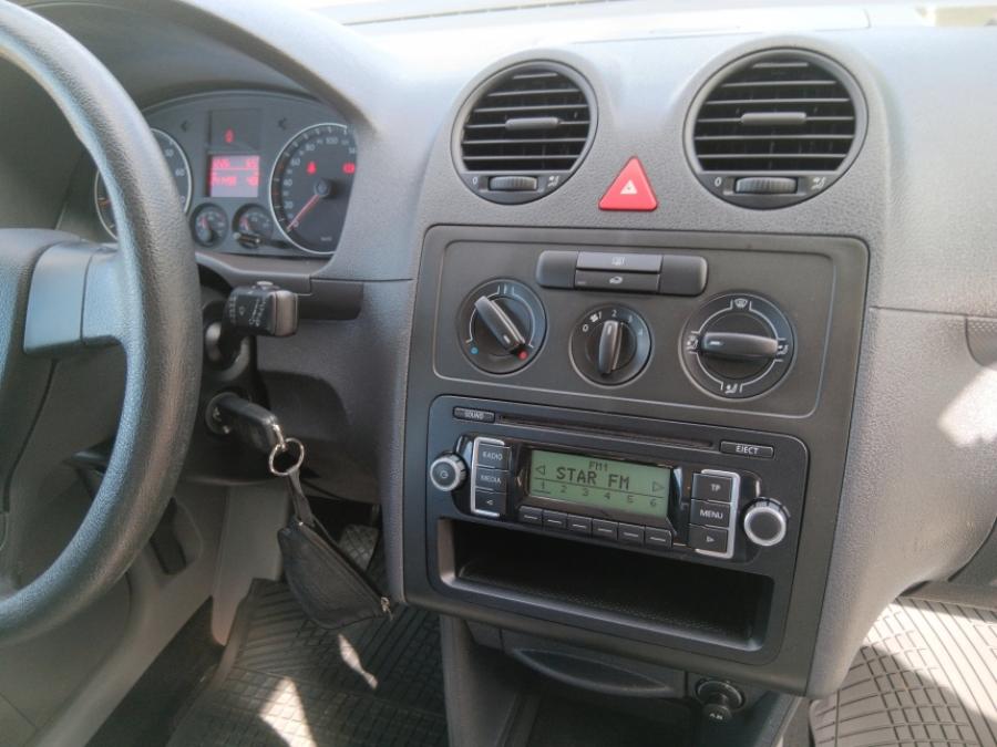 Pelēks Volkswagen Caddy 2009 Rīga, ar dzinēja tilpumu 1.40 L un nobraukumu 241 tūkst. km par 4200 €, foto 6 vietnē AUTOMOTO.COM.LV