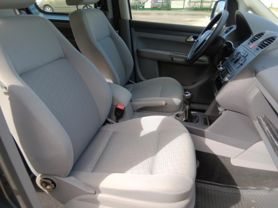 Pelēks Volkswagen Caddy 2009 Rīga, ar dzinēja tilpumu 1.40 L un nobraukumu 241 tūkst. km par 4200 €, foto 8 vietnē AUTOMOTO.COM.LV