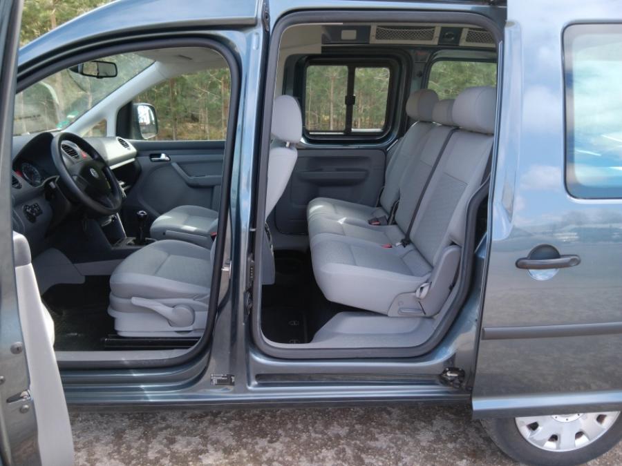 Pelēks Volkswagen Caddy 2009 Rīga, ar dzinēja tilpumu 1.40 L un nobraukumu 241 tūkst. km par 4200 €, foto 9 vietnē AUTOMOTO.COM.LV