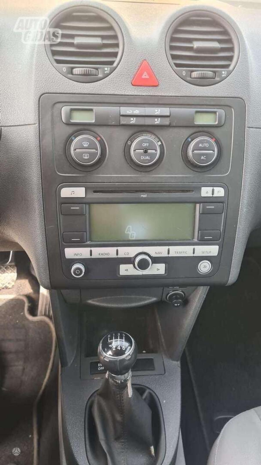Pelēks Volkswagen Caddy 2009 Šauļi, ar dzinēja tilpumu 2.00 L un nobraukumu 303 tūkst. km par 5900 €, foto 12 vietnē AUTOMOTO.COM.LV