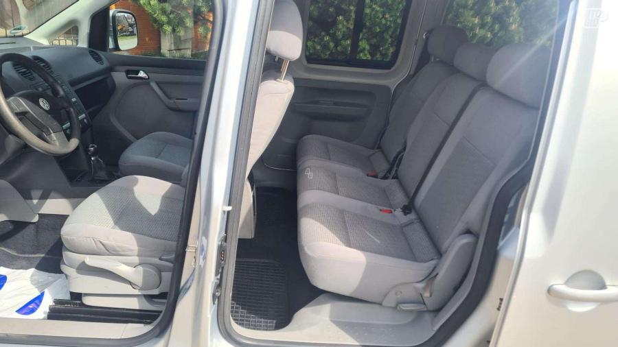 Pelēks Volkswagen Caddy 2009 Šauļi, ar dzinēja tilpumu 2.00 L un nobraukumu 303 tūkst. km par 5900 €, foto 13 vietnē AUTOMOTO.COM.LV
