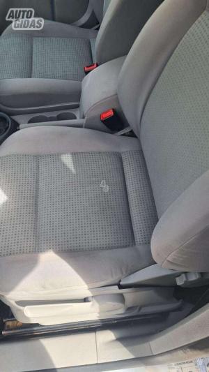 Pelēks Volkswagen Caddy 2009 Šauļi, ar dzinēja tilpumu 2.00 L un nobraukumu 303 tūkst. km par 5900 €, foto 16 vietnē AUTOMOTO.COM.LV