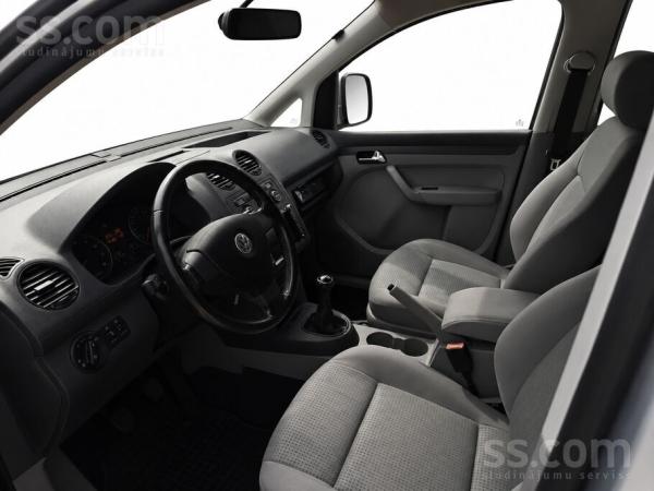 Pelēks Volkswagen Caddy 2009 Rīga, ar dzinēja tilpumu 1.60 L un nobraukumu 252 tūkst. km par 5550 €, foto 7 vietnē AUTOMOTO.COM.LV