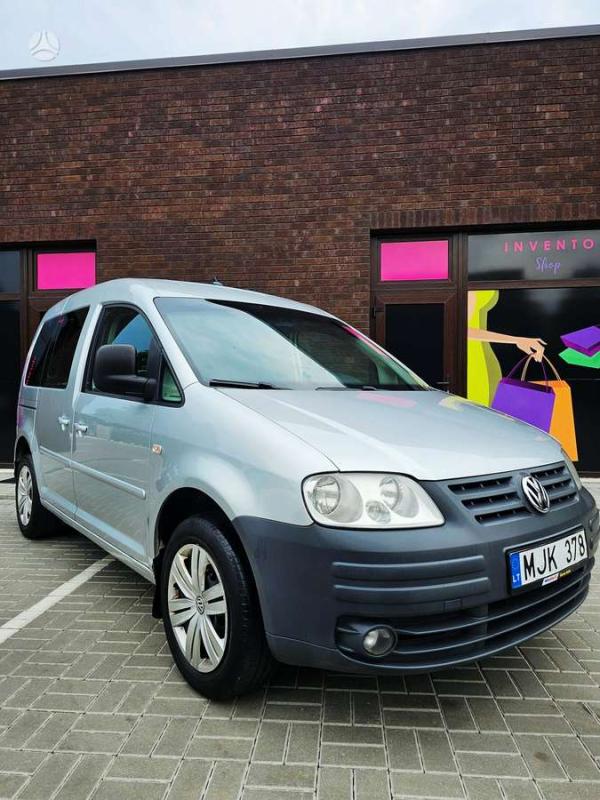 Grey Volkswagen Caddy 2009 in Kaisiadorys, with an engine capacity of 1.90 L and mileage of 399 thousand km for 3750 €, photo 2 on AUTOMOTO.COM.LV