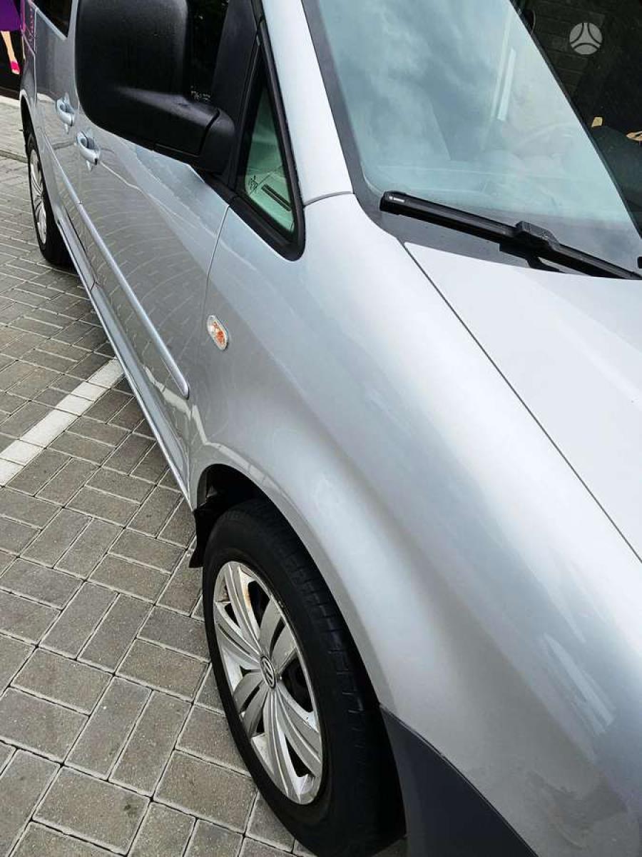 Grey Volkswagen Caddy 2009 in Kaisiadorys, with an engine capacity of 1.90 L and mileage of 399 thousand km for 3750 €, photo 15 on AUTOMOTO.COM.LV