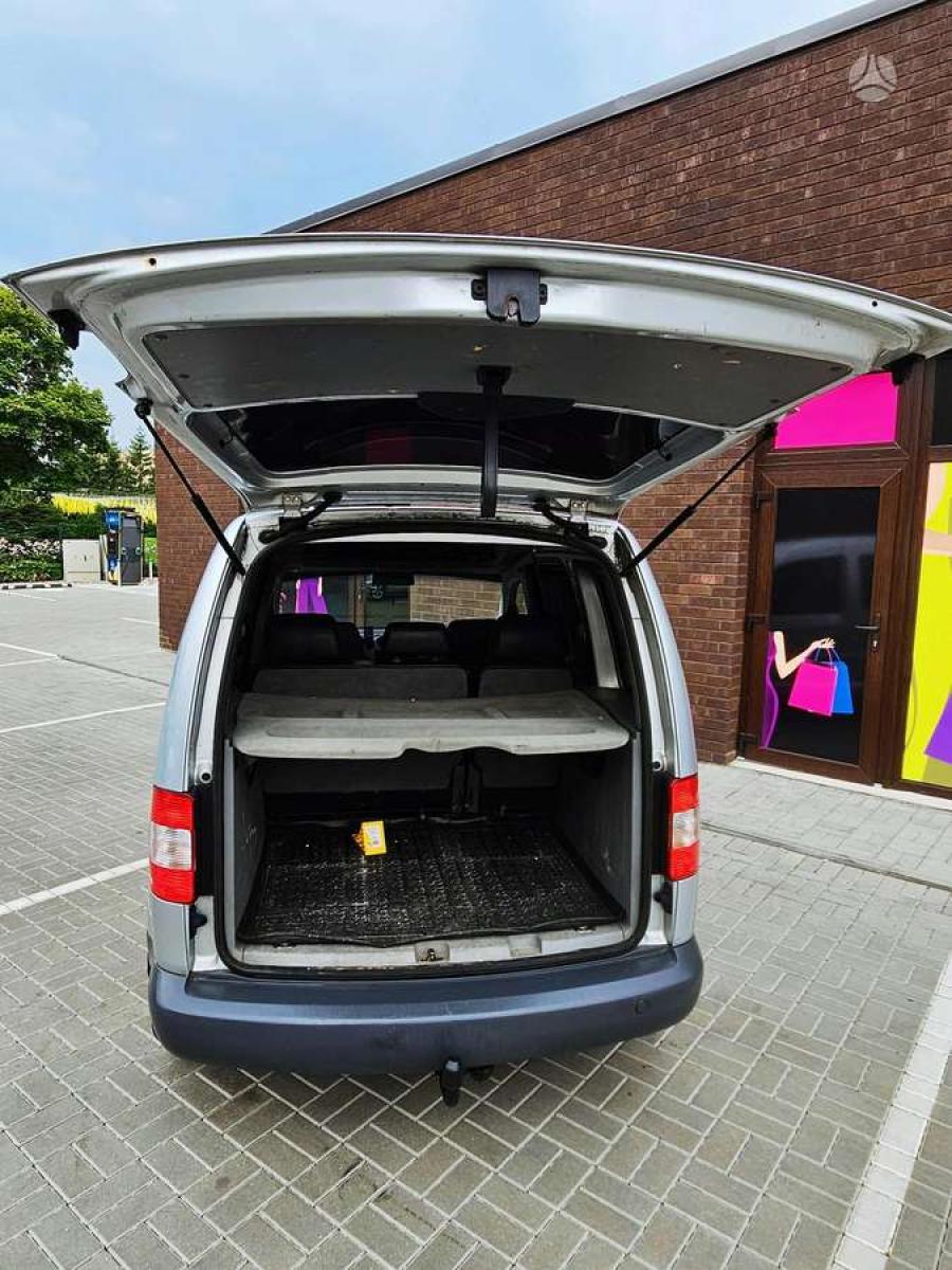 Grey Volkswagen Caddy 2009 in Kaisiadorys, with an engine capacity of 1.90 L and mileage of 399 thousand km for 3750 €, photo 31 on AUTOMOTO.COM.LV