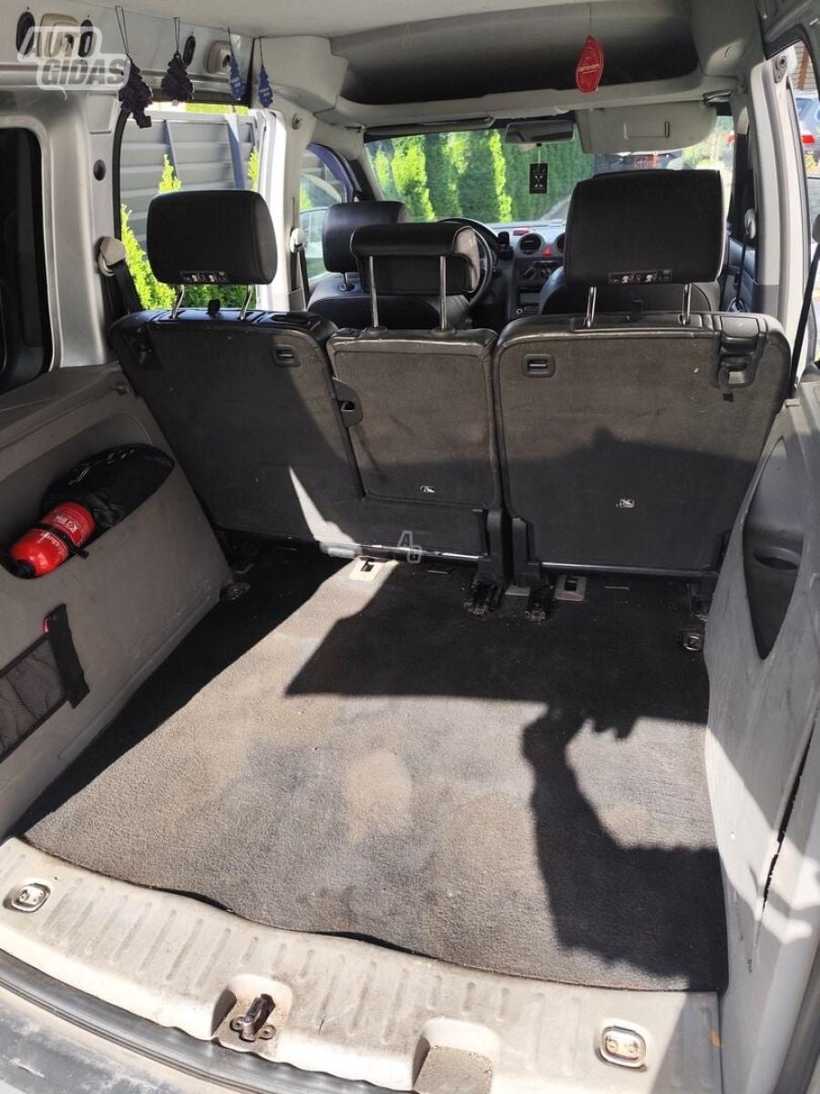 Grey Volkswagen Caddy 2009 in Vilnius, with an engine capacity of 1.90 L and mileage of 540 thousand km for 999 €, photo 10 on AUTOMOTO.COM.LV