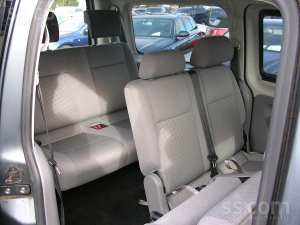 Pelēks Volkswagen Caddy 2009 Rīga, ar dzinēja tilpumu 1.90 L un nobraukumu 0 tūkst. km par 5800 €, foto 9 vietnē AUTOMOTO.COM.LV