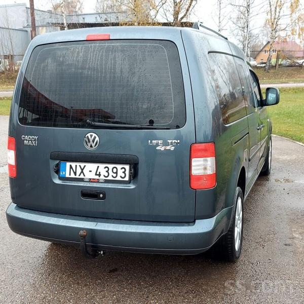 Grey Volkswagen Caddy 2010 in Riga, with an engine capacity of 1.90 L and mileage of 410 thousand km for 4850 €, photo 3 on AUTOMOTO.COM.LV