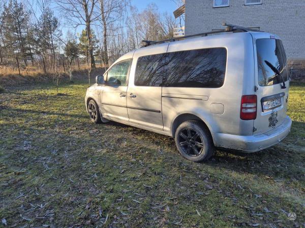 Grey Volkswagen Caddy 2010 in Vilnius, with an engine capacity of 1.99 L and mileage of 700 thousand km for 1900 €, photo 5 on AUTOMOTO.COM.LV