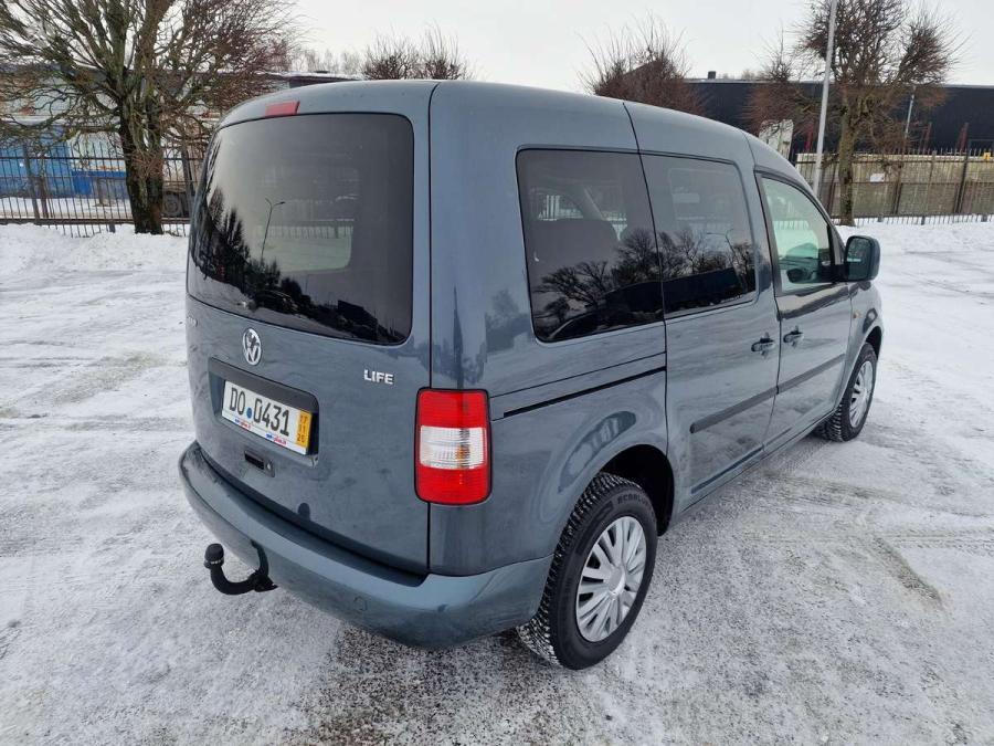 Grey Volkswagen Caddy 2010 in Marijampole, with an engine capacity of 1.90 L and mileage of 261 thousand km for 5100 €, photo 4 on AUTOMOTO.COM.LV