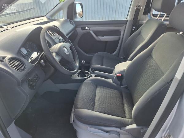 Grey Volkswagen Caddy 2010 in Marijampole, with an engine capacity of 1.90 L and mileage of 248 thousand km for 4250 €, photo 8 on AUTOMOTO.COM.LV