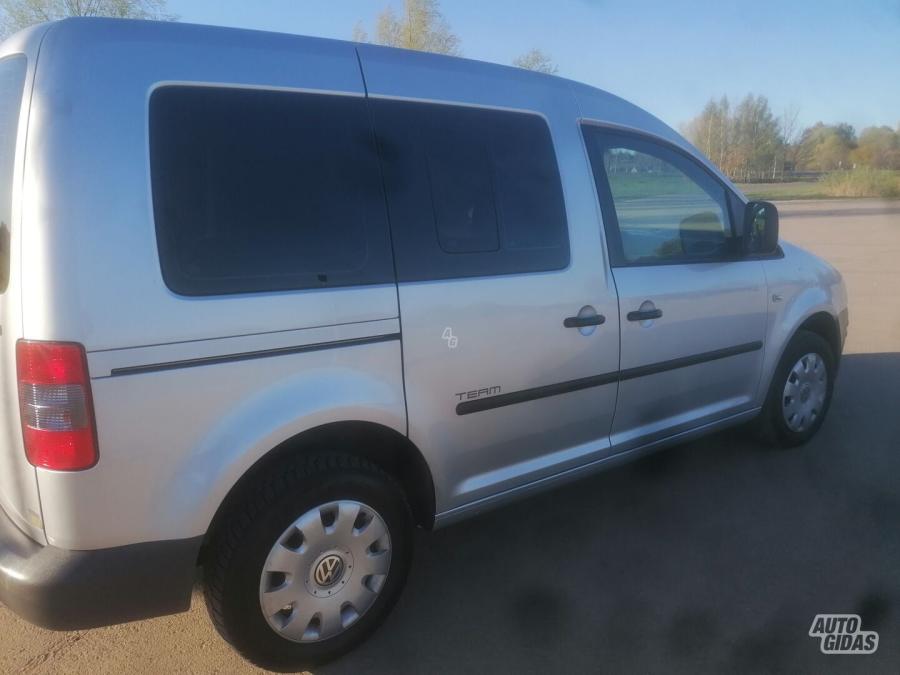 Pelēks Volkswagen Caddy 2010 Jurbarkas, ar dzinēja tilpumu 1.90 L un nobraukumu 302 tūkst. km par 4500 €, foto 3 vietnē AUTOMOTO.COM.LV