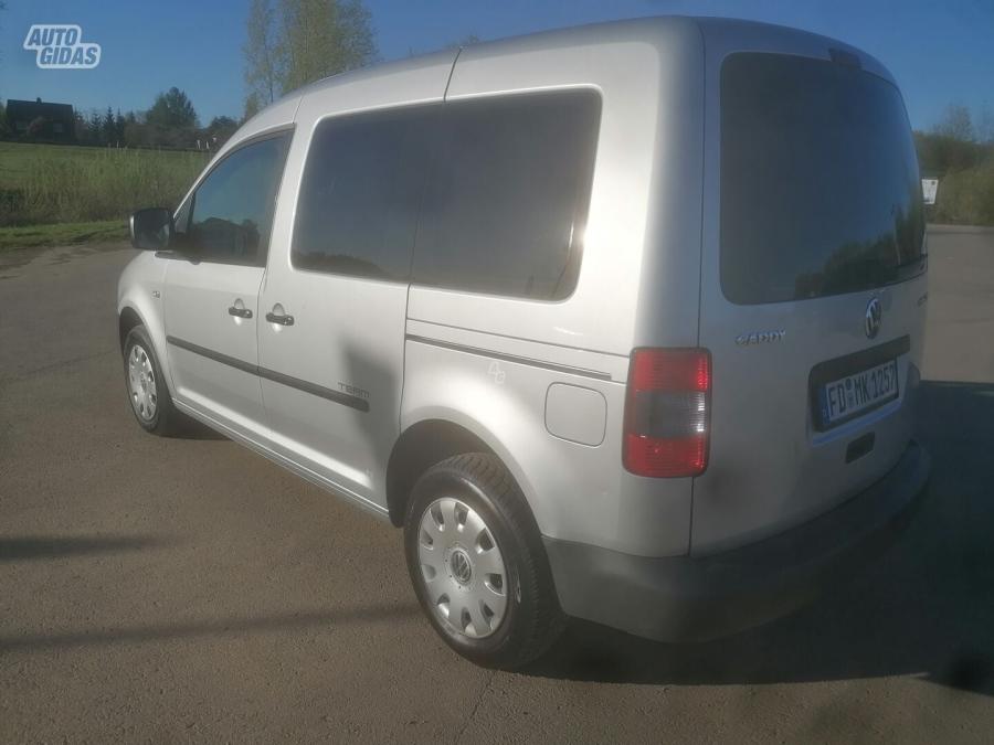 Pelēks Volkswagen Caddy 2010 Jurbarkas, ar dzinēja tilpumu 1.90 L un nobraukumu 302 tūkst. km par 4500 €, foto 8 vietnē AUTOMOTO.COM.LV