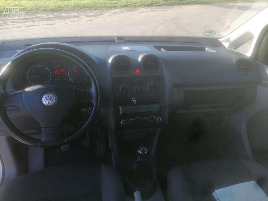 Pelēks Volkswagen Caddy 2010 Jurbarkas, ar dzinēja tilpumu 1.90 L un nobraukumu 302 tūkst. km par 4500 €, foto 14 vietnē AUTOMOTO.COM.LV