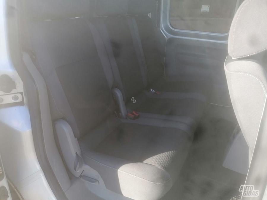 Pelēks Volkswagen Caddy 2010 Jurbarkas, ar dzinēja tilpumu 1.90 L un nobraukumu 302 tūkst. km par 4500 €, foto 20 vietnē AUTOMOTO.COM.LV