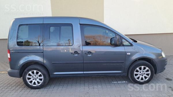 Pelēks Volkswagen Caddy 2010 Ogre, ar dzinēja tilpumu 1.90 L un nobraukumu 316 tūkst. km par 4650 €, foto 6 vietnē AUTOMOTO.COM.LV