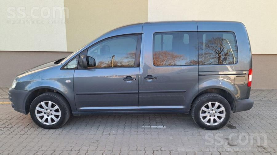 Pelēks Volkswagen Caddy 2010 Ogre, ar dzinēja tilpumu 1.90 L un nobraukumu 316 tūkst. km par 4650 €, foto 9 vietnē AUTOMOTO.COM.LV