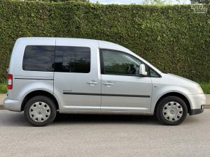 Grey Volkswagen Caddy 2010 in Vilnius, with an engine capacity of 1.90 L and mileage of 236 thousand km for 4500 €, photo 4 on AUTOMOTO.COM.LV