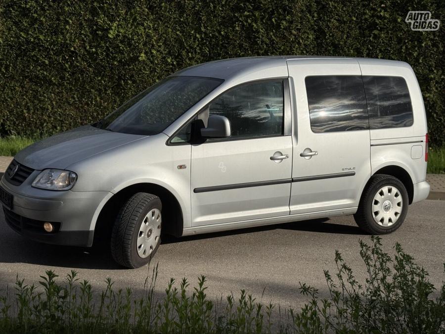 Grey Volkswagen Caddy 2010 in Vilnius, with an engine capacity of 1.90 L and mileage of 236 thousand km for 4500 €, photo 8 on AUTOMOTO.COM.LV