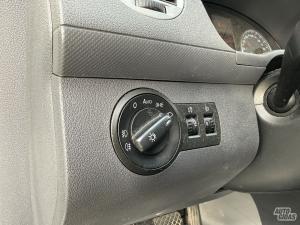 Grey Volkswagen Caddy 2010 in Vilnius, with an engine capacity of 1.90 L and mileage of 236 thousand km for 4500 €, photo 14 on AUTOMOTO.COM.LV