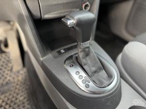 Grey Volkswagen Caddy 2010 in Vilnius, with an engine capacity of 1.90 L and mileage of 236 thousand km for 4500 €, photo 15 on AUTOMOTO.COM.LV