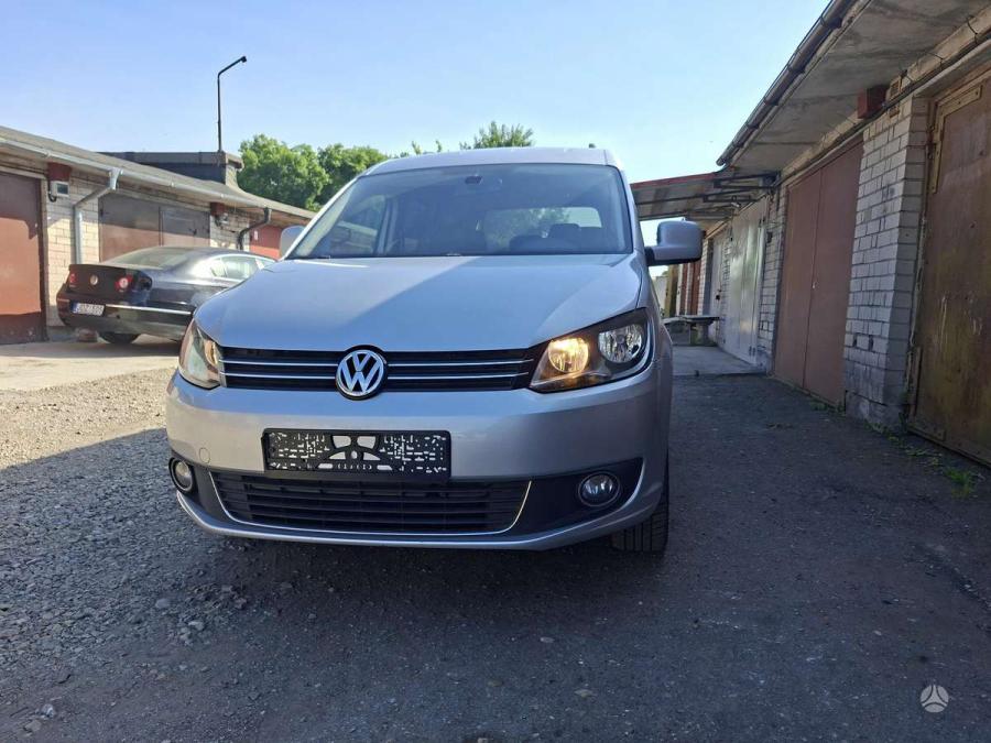 Grey Volkswagen Caddy 2010 in Klaipeda, with an engine capacity of 1.60 L and mileage of 315 thousand km for 6200 €, photo 1 on AUTOMOTO.COM.LV