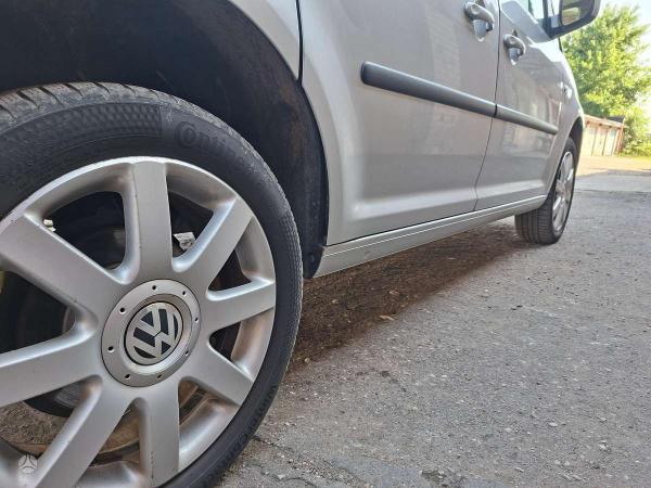 Grey Volkswagen Caddy 2010 in Klaipeda, with an engine capacity of 1.60 L and mileage of 315 thousand km for 6200 €, photo 8 on AUTOMOTO.COM.LV