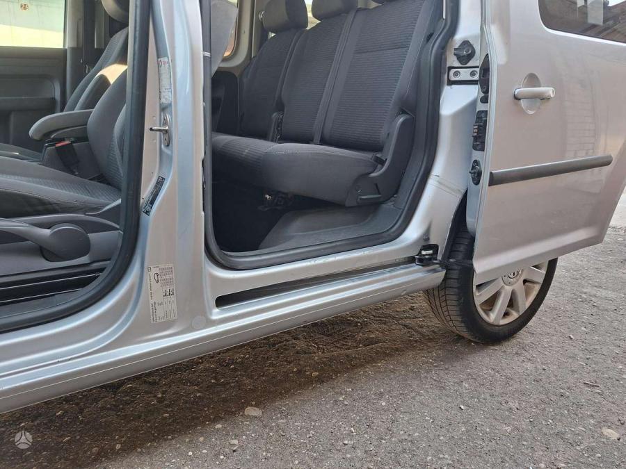 Grey Volkswagen Caddy 2010 in Klaipeda, with an engine capacity of 1.60 L and mileage of 315 thousand km for 6200 €, photo 12 on AUTOMOTO.COM.LV