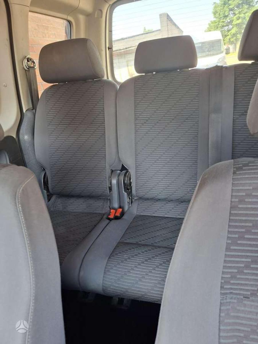 Grey Volkswagen Caddy 2010 in Klaipeda, with an engine capacity of 1.60 L and mileage of 315 thousand km for 6200 €, photo 19 on AUTOMOTO.COM.LV