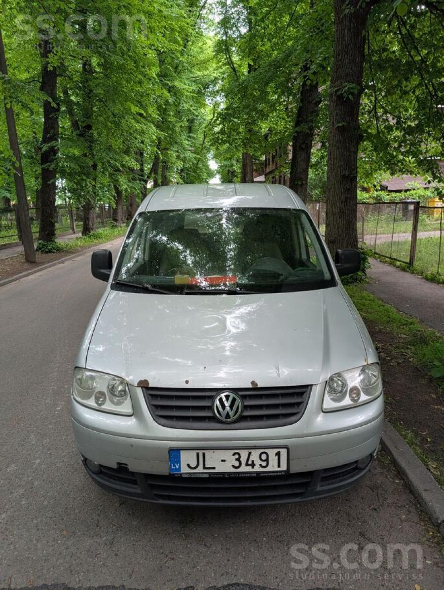 Pelēks Volkswagen Caddy 2010 Rīga, ar dzinēja tilpumu 1.90 L un nobraukumu 390 tūkst. km par 3000 €, foto 3 vietnē AUTOMOTO.COM.LV