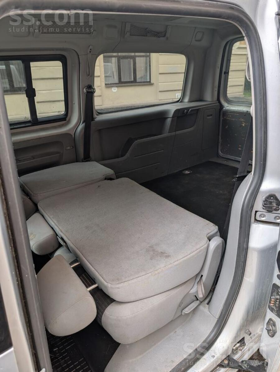 Pelēks Volkswagen Caddy 2010 Rīga, ar dzinēja tilpumu 1.90 L un nobraukumu 390 tūkst. km par 3000 €, foto 6 vietnē AUTOMOTO.COM.LV