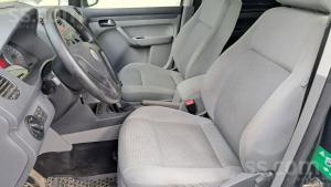 Pelēks Volkswagen Caddy 2010 Ogre, ar dzinēja tilpumu 1.90 L un nobraukumu 331 tūkst. km par 4550 €, foto 19 vietnē AUTOMOTO.COM.LV