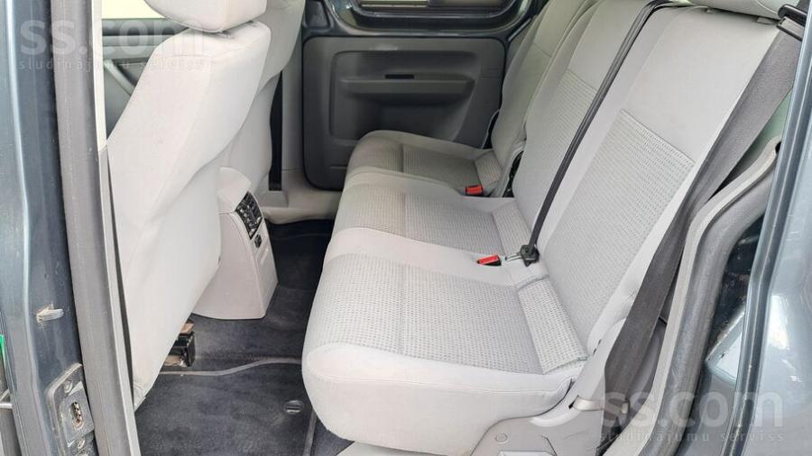 Pelēks Volkswagen Caddy 2010 Ogre, ar dzinēja tilpumu 1.90 L un nobraukumu 331 tūkst. km par 4550 €, foto 20 vietnē AUTOMOTO.COM.LV
