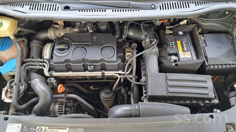 Pelēks Volkswagen Caddy 2010 Ogre, ar dzinēja tilpumu 1.90 L un nobraukumu 331 tūkst. km par 4550 €, foto 24 vietnē AUTOMOTO.COM.LV