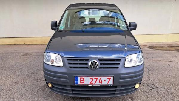 Grey Volkswagen Caddy 2010 in Ogre, with an engine capacity of 1.90 L and mileage of 332 thousand km for 4550 €, photo 5 on AUTOMOTO.COM.LV