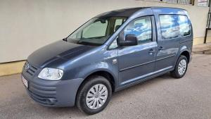 Grey Volkswagen Caddy 2010 in Ogre, with an engine capacity of 1.90 L and mileage of 332 thousand km for 4550 €, photo  on AUTOMOTO.COM.LV