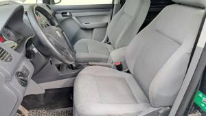 Pelēks Volkswagen Caddy 2010 Ogre, ar dzinēja tilpumu 1.90 L un nobraukumu 332 tūkst. km par 4550 €, foto 5 vietnē AUTOMOTO.COM.LV