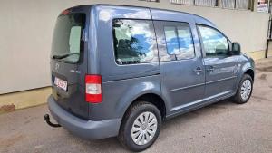 Pelēks Volkswagen Caddy 2010 Ogre, ar dzinēja tilpumu 1.90 L un nobraukumu 332 tūkst. km par 4550 €, foto 8 vietnē AUTOMOTO.COM.LV