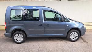 Pelēks Volkswagen Caddy 2010 Ogre, ar dzinēja tilpumu 1.90 L un nobraukumu 332 tūkst. km par 4550 €, foto 9 vietnē AUTOMOTO.COM.LV