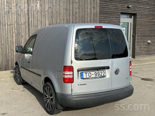 Grey Volkswagen Caddy 2010 in Riga, with an engine capacity of 1.60 L and mileage of 287 thousand km for 3250 €, photo 7 on AUTOMOTO.COM.LV