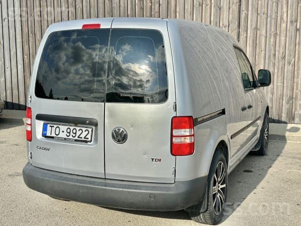 Grey Volkswagen Caddy 2010 in Riga, with an engine capacity of 1.60 L and mileage of 287 thousand km for 3250 €, photo 8 on AUTOMOTO.COM.LV