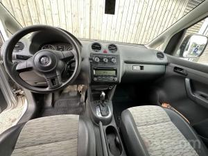 Pelēks Volkswagen Caddy 2010 Rīga, ar dzinēja tilpumu 1.60 L un nobraukumu 287 tūkst. km par 3250 €, foto 14 vietnē AUTOMOTO.COM.LV