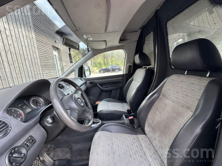 Pelēks Volkswagen Caddy 2010 Rīga, ar dzinēja tilpumu 1.60 L un nobraukumu 287 tūkst. km par 3250 €, foto 15 vietnē AUTOMOTO.COM.LV