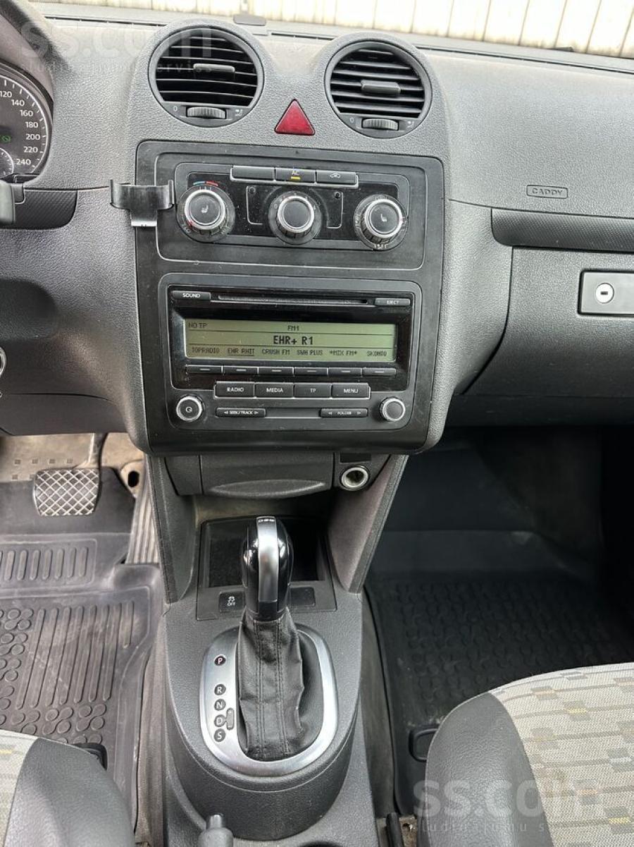 Pelēks Volkswagen Caddy 2010 Rīga, ar dzinēja tilpumu 1.60 L un nobraukumu 287 tūkst. km par 3250 €, foto 16 vietnē AUTOMOTO.COM.LV