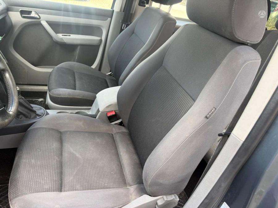 Pelēks Volkswagen Caddy 2010 Utena, ar dzinēja tilpumu 1.90 L un nobraukumu 515 tūkst. km par 4300 €, foto 13 vietnē AUTOMOTO.COM.LV